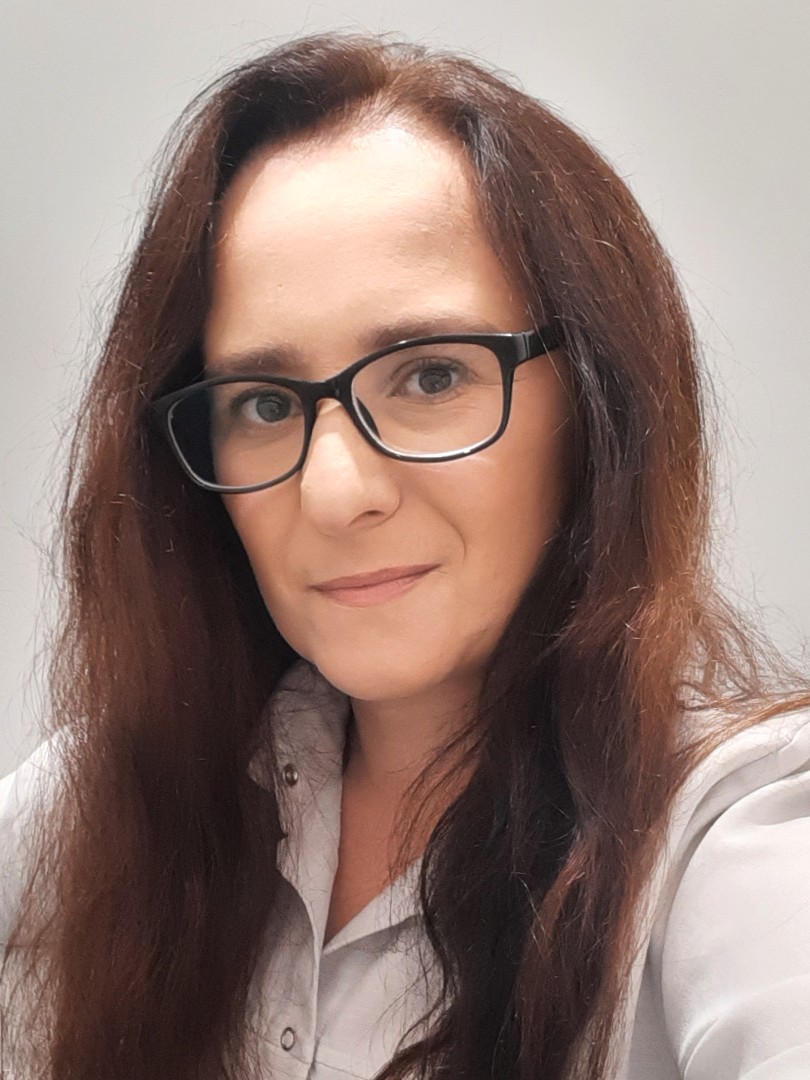 pilot pojazdów nienormatywnych, operatorka